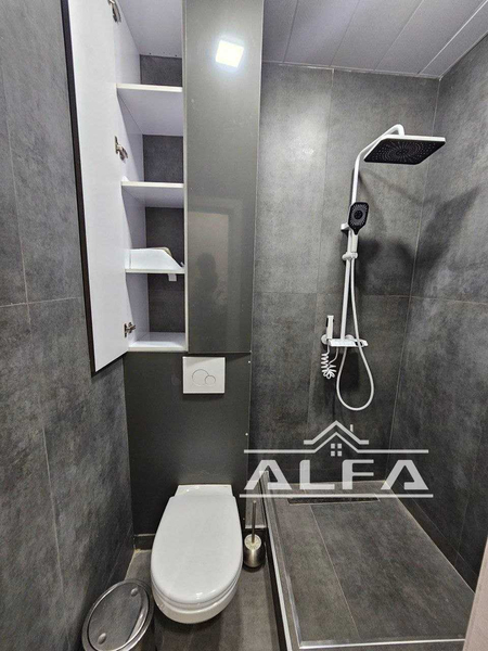3 xonali 76m² 6-qavat sotiladi.