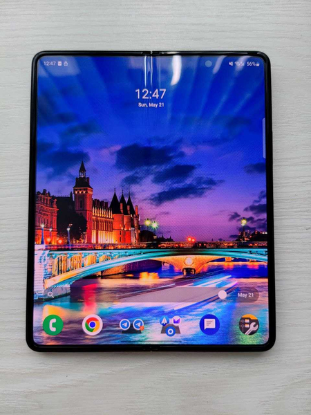 Galaxy Fold 3 12/256 2sim Global Black  + Чехол + Стилус
