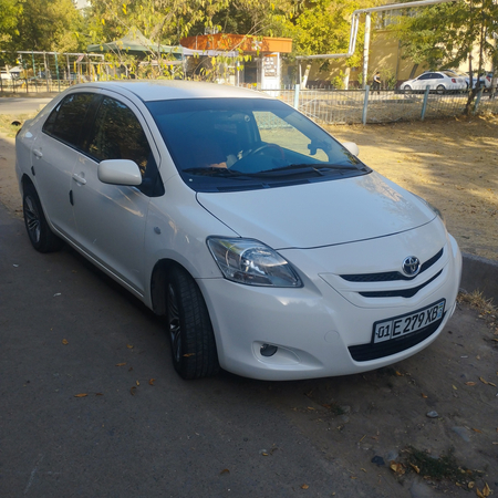 TOYOTA Yris 2007 после капитального ремонта!