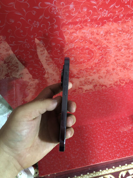 Iphone 14 pro 128 E sim telfon oʻzimniki telfonchi emasman