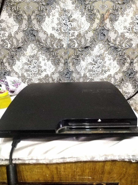 Продается PlayStation 3 Б/У в нормальном состаянии