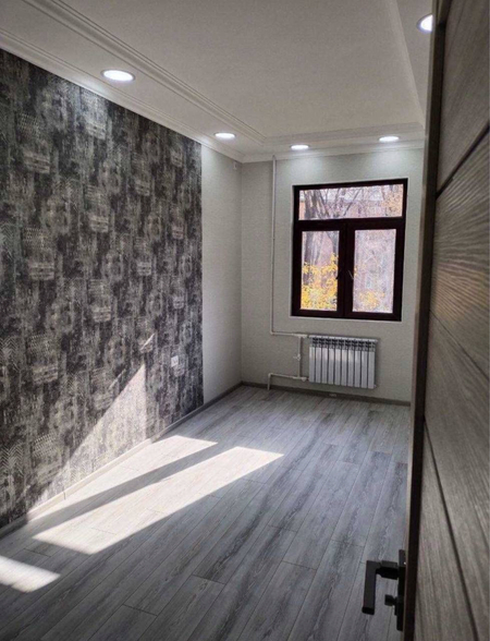 Чиланзар 2. 2в3/2/4 Метро Мирзо Улугбек Продается