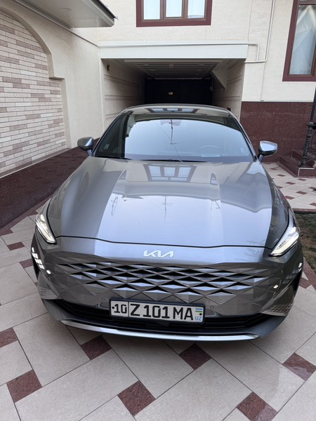 Kia K8 Silver 2022