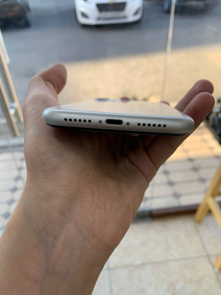 iPhone 11 ideal holatda