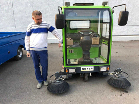 Электро Мусороуборочная машина ( заряжается от простой розетки)