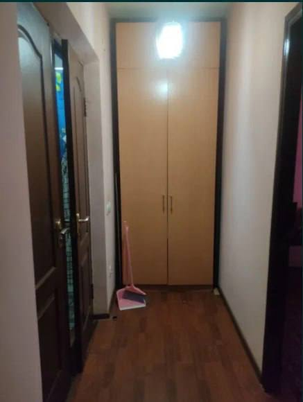ШРуставели 2в3/2/4 Продаётся не торец с обстановкой