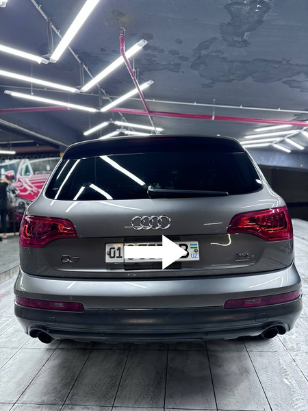 Audi Q 7  3.6 L 2010 Yil
