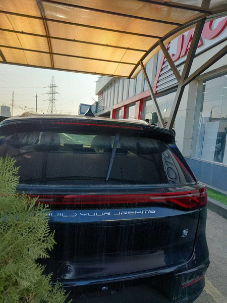 Byd Tang 7 mestniy