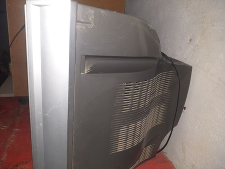 Televizor ekran ko'rsatmaydi