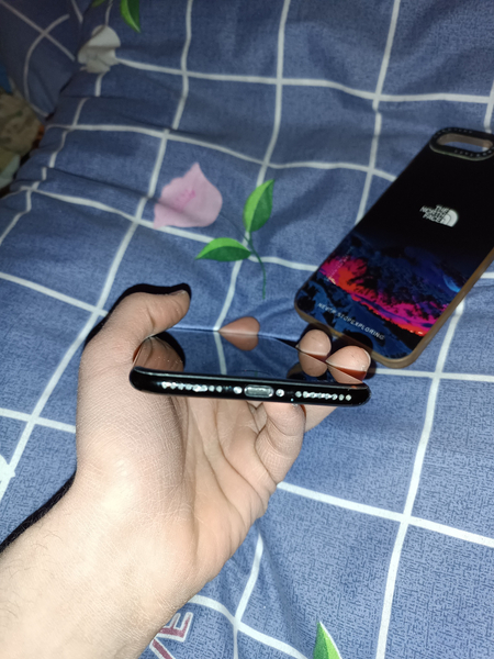 ipone 7+ jek black