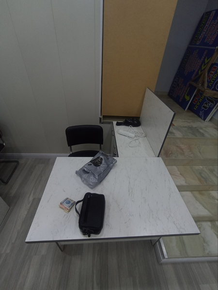 Offise Mebel sotiladi