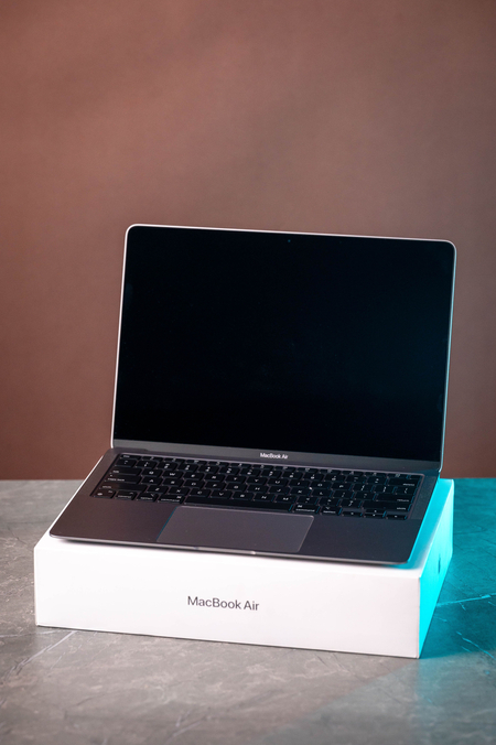 MacBook Air 13 2020 M1 8/256