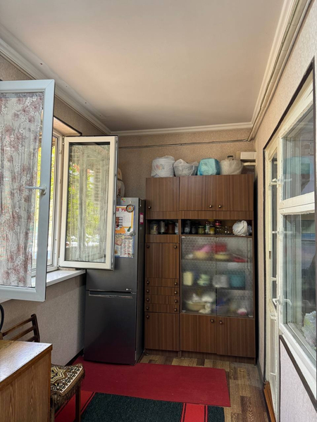 Продается Своя квартира Массив куйлюк 7 3/1/9 торг уместен