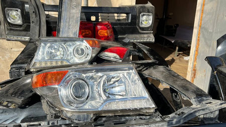 Tayota duvux sotka oldi banfer odi 2 ta fara oldi 2ta kirelo oldi
