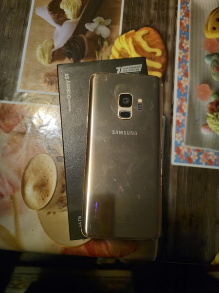 Samsung s9 4/64gb