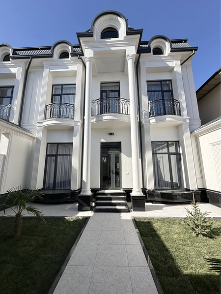 Срочно продается ноый хайтек участок не долеко от мега планет метро