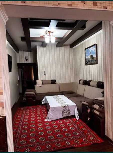 Гулзор  .4/4/5.   -Хороший ремонт-  92 м²  ( GULZOR MAHALLA )