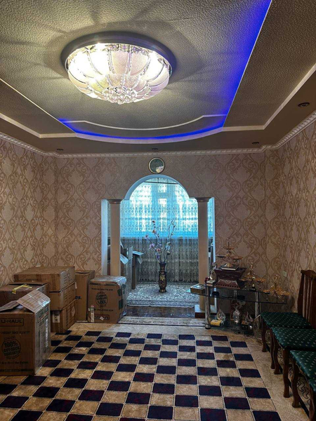 (К129172) Продается 5-ти комнатная квартира в Мирабадском районе.