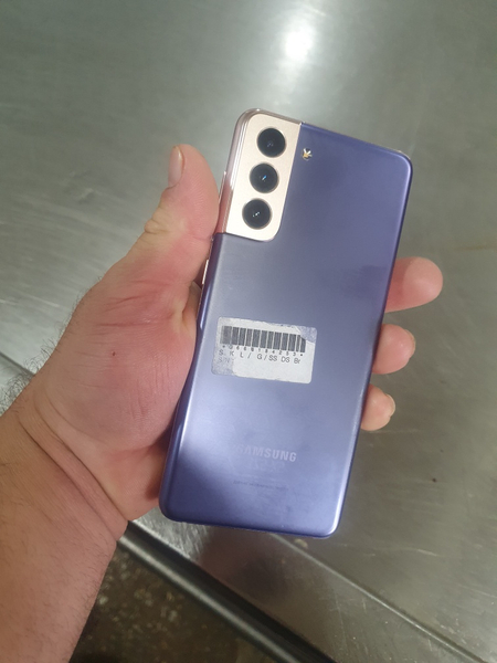 Galaxy S21 5G 8/256 gb sotiladi