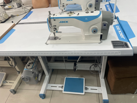 Jack F4 230 dolrdan 250 dolrgacha yaxshi xolatda