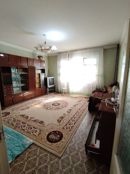 Srochna uy sotiladi sergeli 3. 2/7/9 narxi 52500$