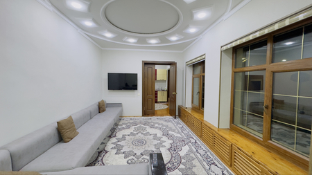 Uchaska sotiladi 3.7 sotix