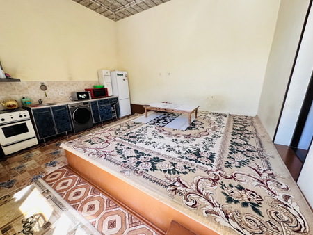 Hovli sotiladi ipateka qilish imkoniyati bor yangi holatda