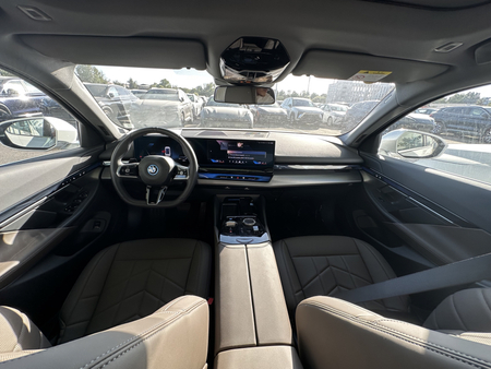 Bmw i5 edrive35L M sport
