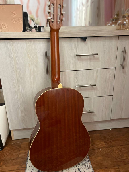 Gitara arzon narxda
