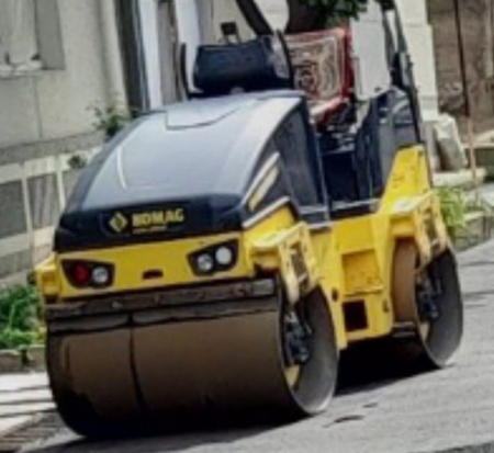 Каток Bomag, асфальтирование, планировка, тромбовка, асфальтные работы