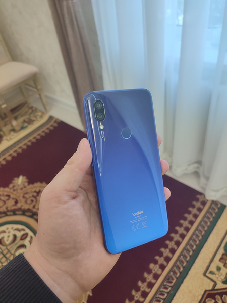 Redmi 7,3/32 gb.