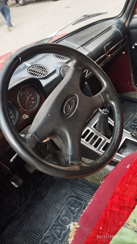 Vaz 21 06 sotiladi