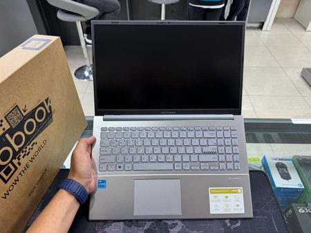 YENGI NOTBUK sotilvoti ASUS VIVOBOOK Core-i3 13th N305 ozu-8gb ssd-512