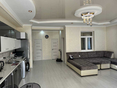 Продается квартира      ( 17 )
