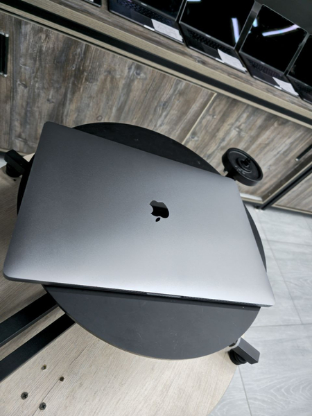 MacBook A2141 16