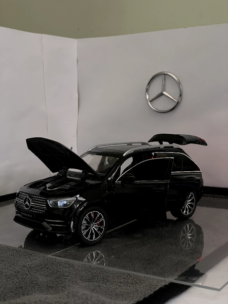 Продается Mercedes benz GLE 350 4matic 1:24 original
