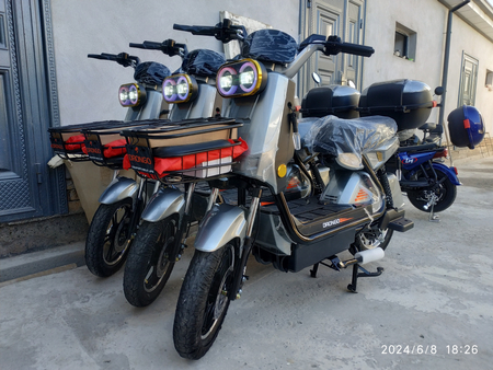 Skuter 16 saka скутер 16 сака