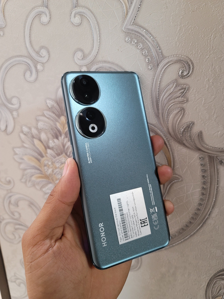 HONOR 90 12+7/512 Gb Igravoy Flagman