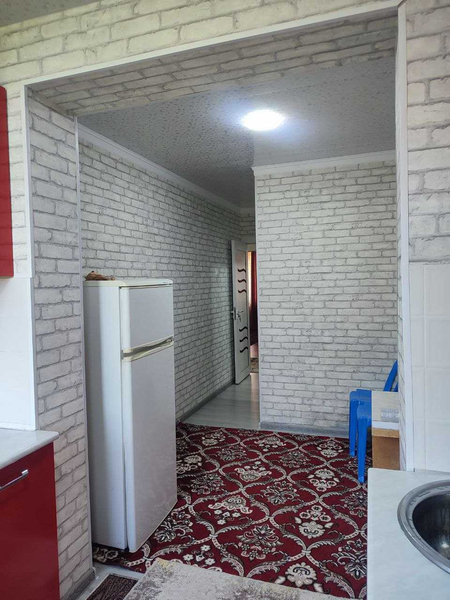 Продаётся 5х комн квартира на 3 этаже Ор-р Пиридастгир