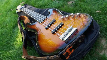 Fender Square jazz bass deluxe v active