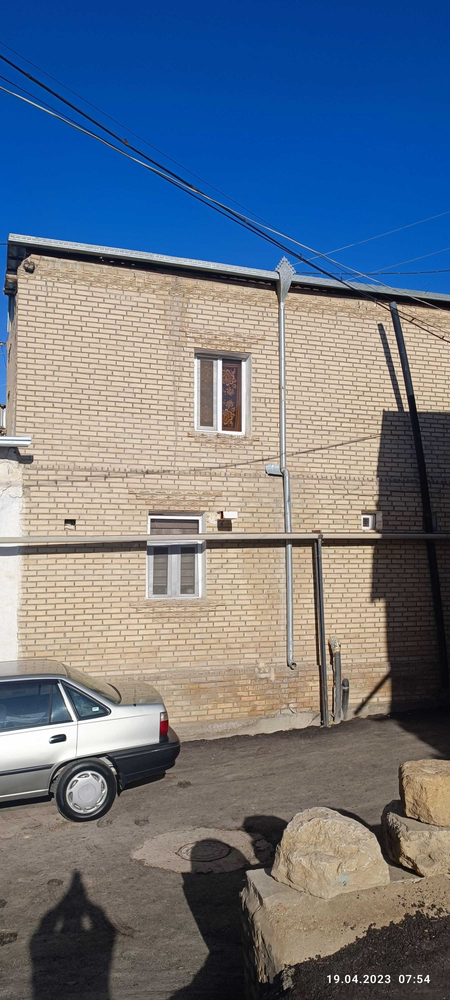 Срочно продается дом, Рядом Минарет Калян. (50-100 метров)