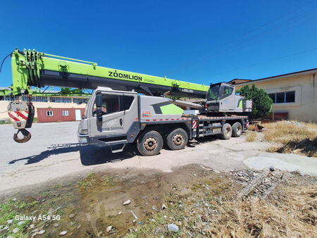 Автокран Zoomlion 2021 йил сотилади
