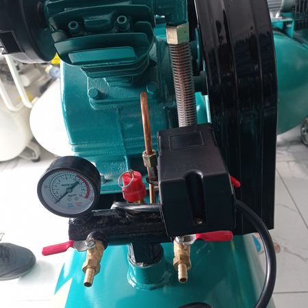 Компрессор 100 L