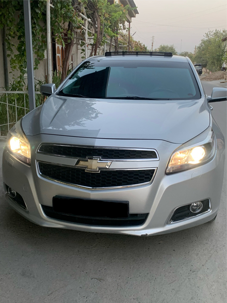 Chevrolet Malibu 1. 3-pozitsiya