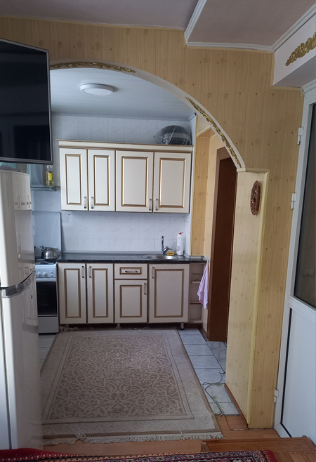 Beruniyda bankovkiy dom 3v2/1/4 g'ishtli