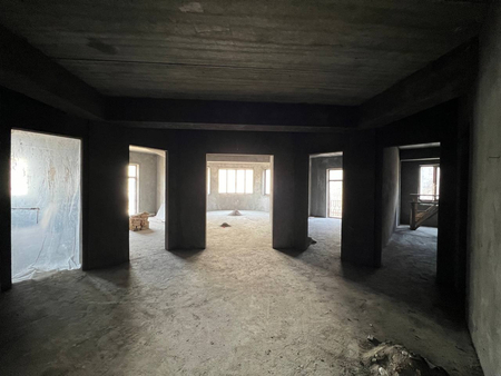 Сагбор Ресиденседа 2 этаж 149,5 квм² квартира сотилади 2 та балкон