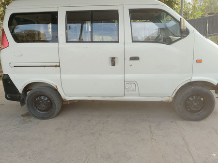 Moshina sotiladi