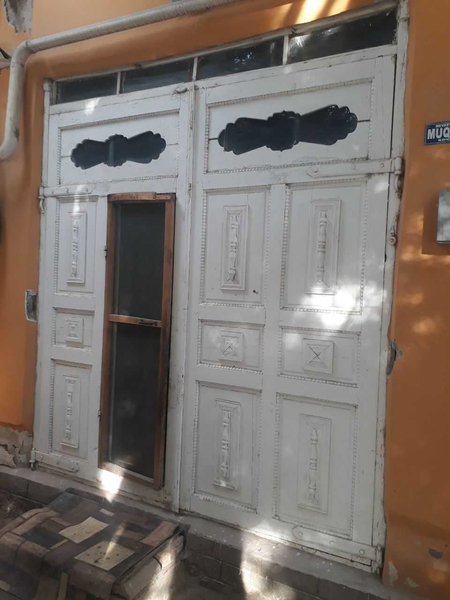 Дарвоза сотилади Хивада