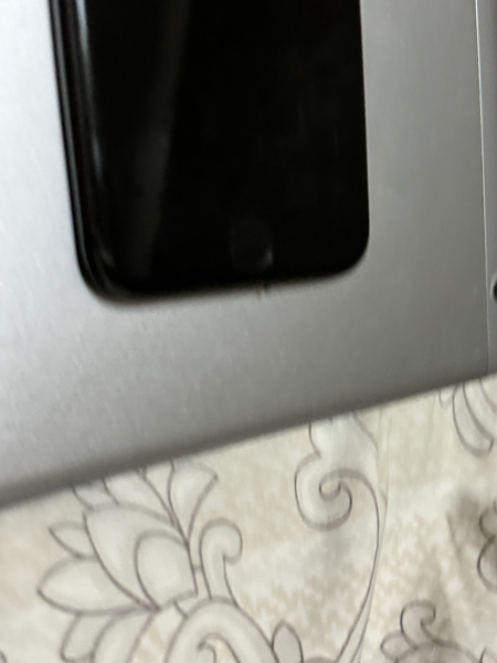 Продам iphone 8 64 гб