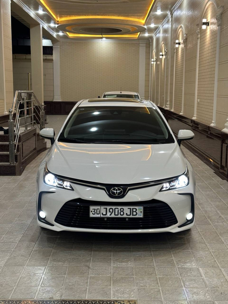 Tayota carolla sotiladi 2023